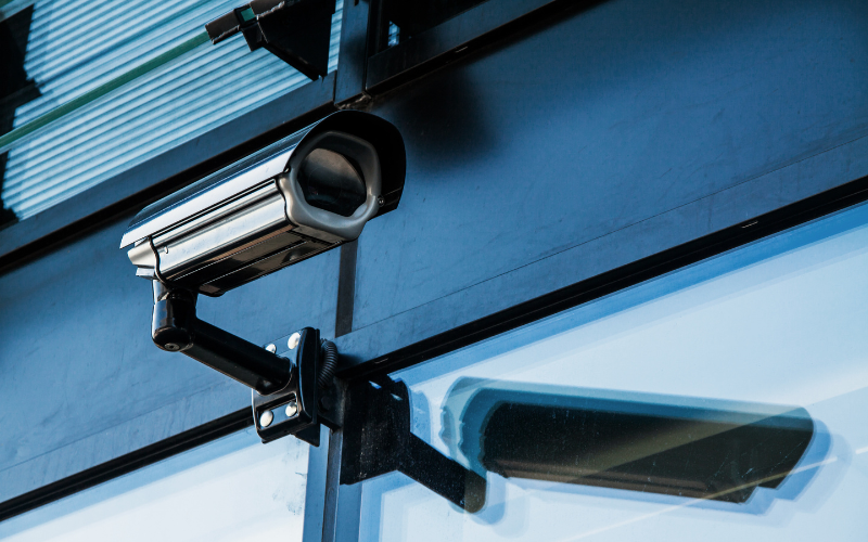 Best Security Systems for Apartment Buildings with Staff
